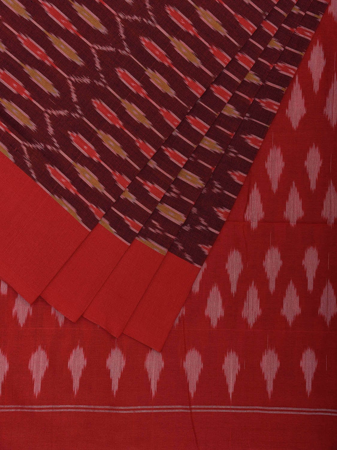 Maroon and Red Pochampally Ikat Cotton Handloom Saree with All Over Gr ...